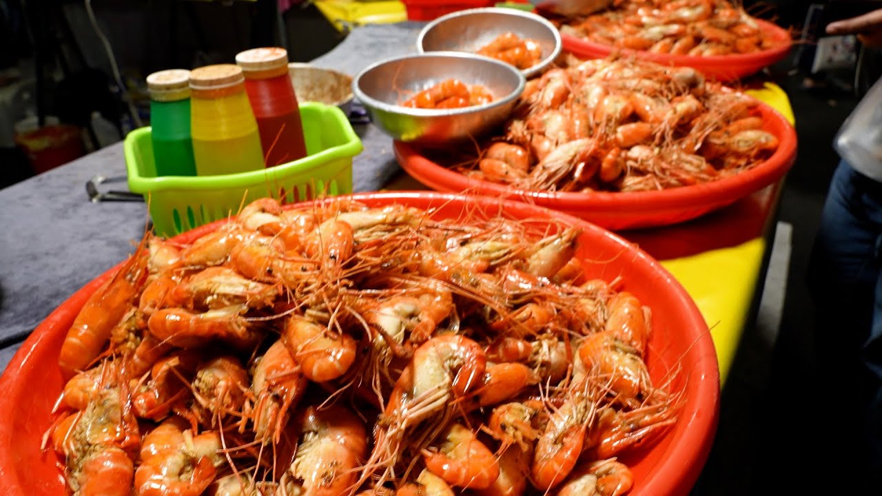 Mesmerizing collection of Asian night market food - YouTube