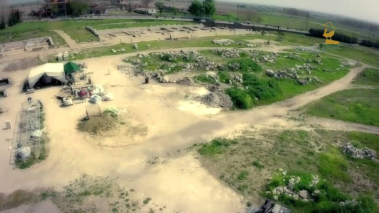 Αρχαιολογικό Μουσείο Πέλλας Archaeological Museum of Pella - YouTube