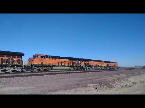 EB BNSF Manifest Train In Daggett Ca! #bigbossrailfanner - YouTube