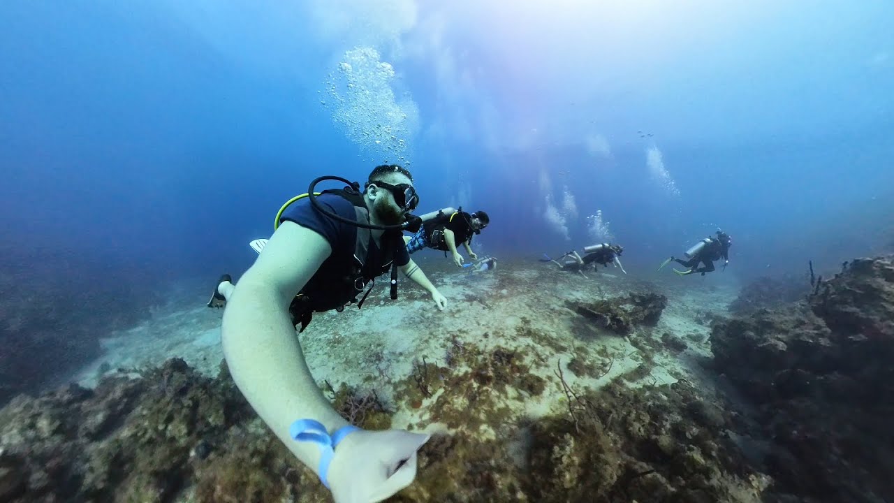St Thomas - Dive 1 part 2 - YouTube