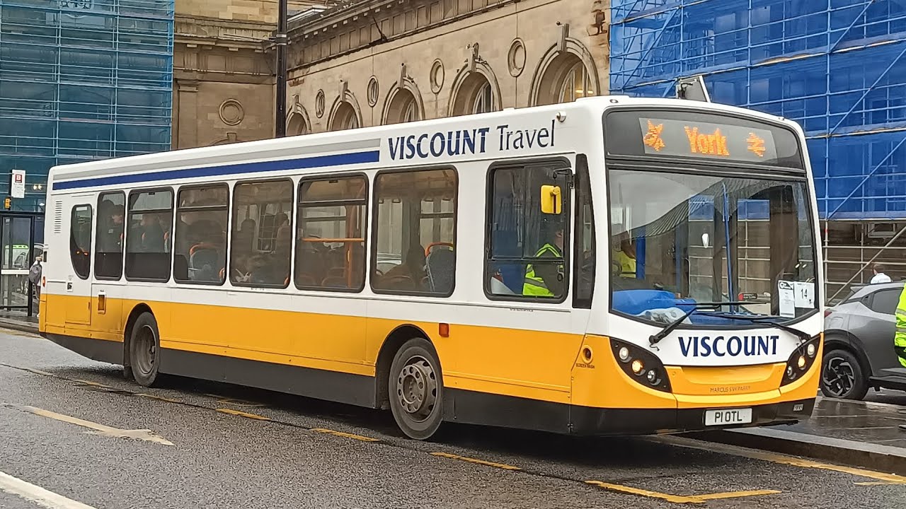 Viscount Travel MAN Enviro300 Leaves Newcastle Central Station On Rail ...