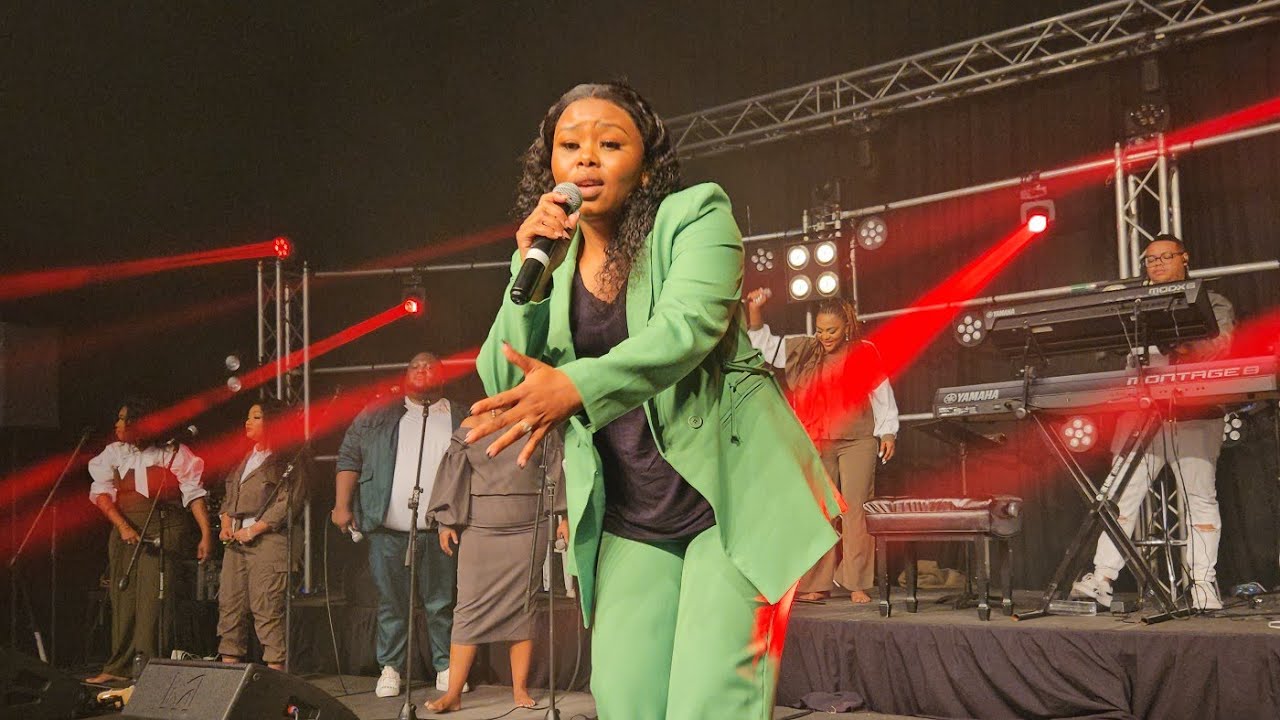 Mpumi Mtsweni - Thath' Indawo Yakho Jesu in Cape Town 2023 - YouTube