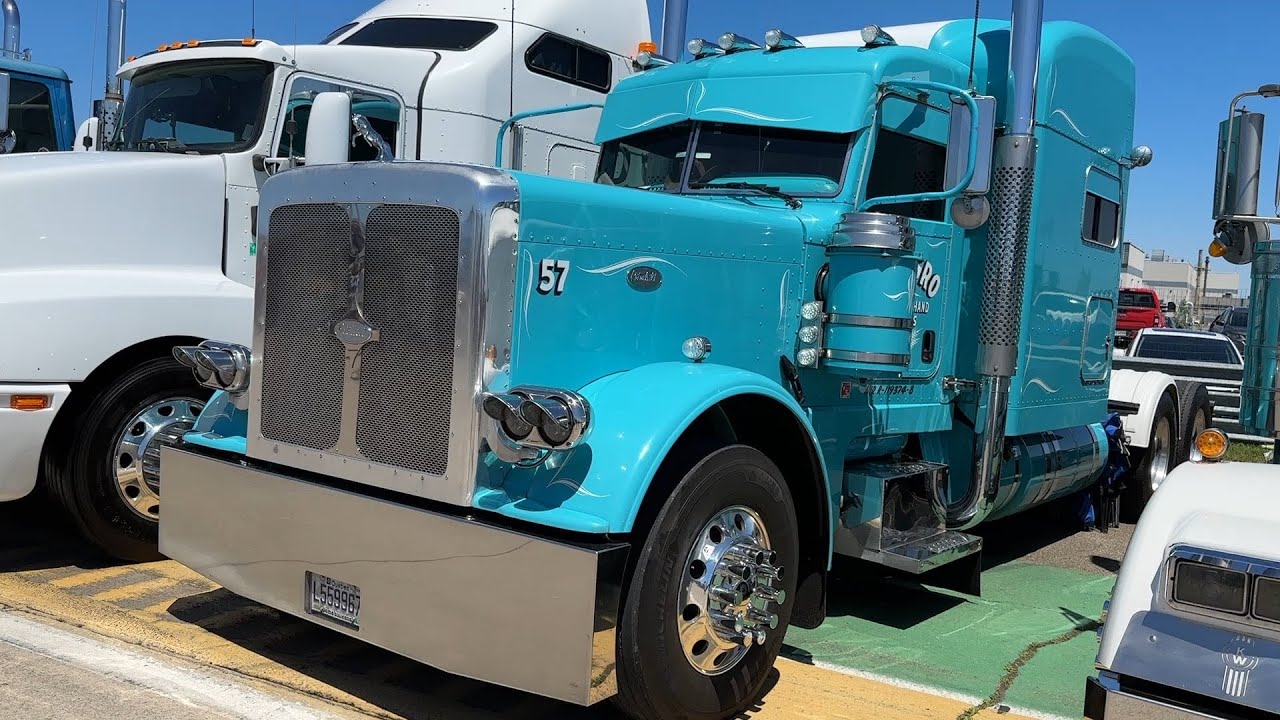 2000 Peterbilt 379 Tractor Customizad (Blue color) - YouTube