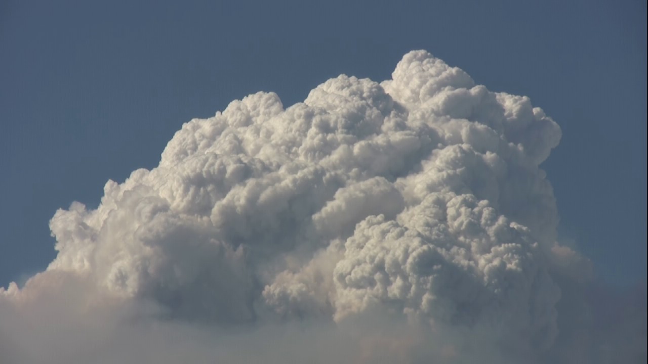 Dramatic Timelapse Of A Cumulus Cloud Developing--HD, 1080P - YouTube