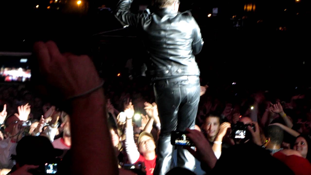 U2 Moncton 2011 Beautiful Day continued and Elevation HD from the rail ...