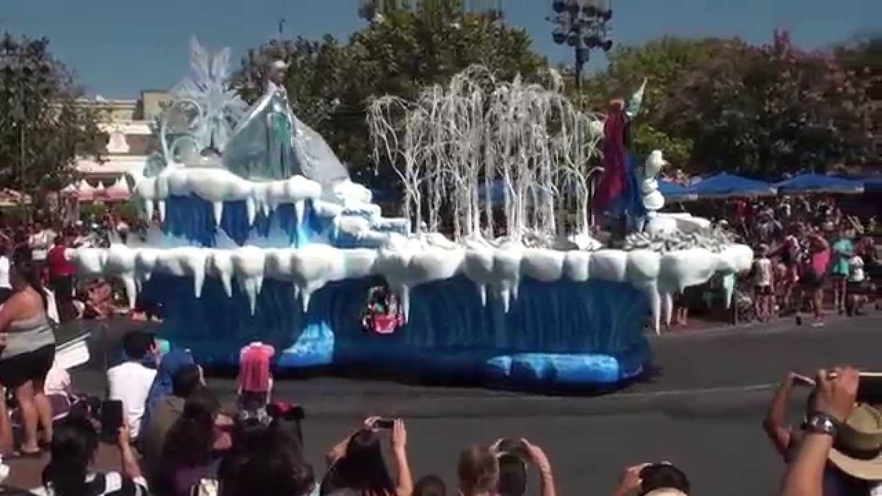 Disneyland, Frozen Pre-Parade Float Full Experience HD - YouTube