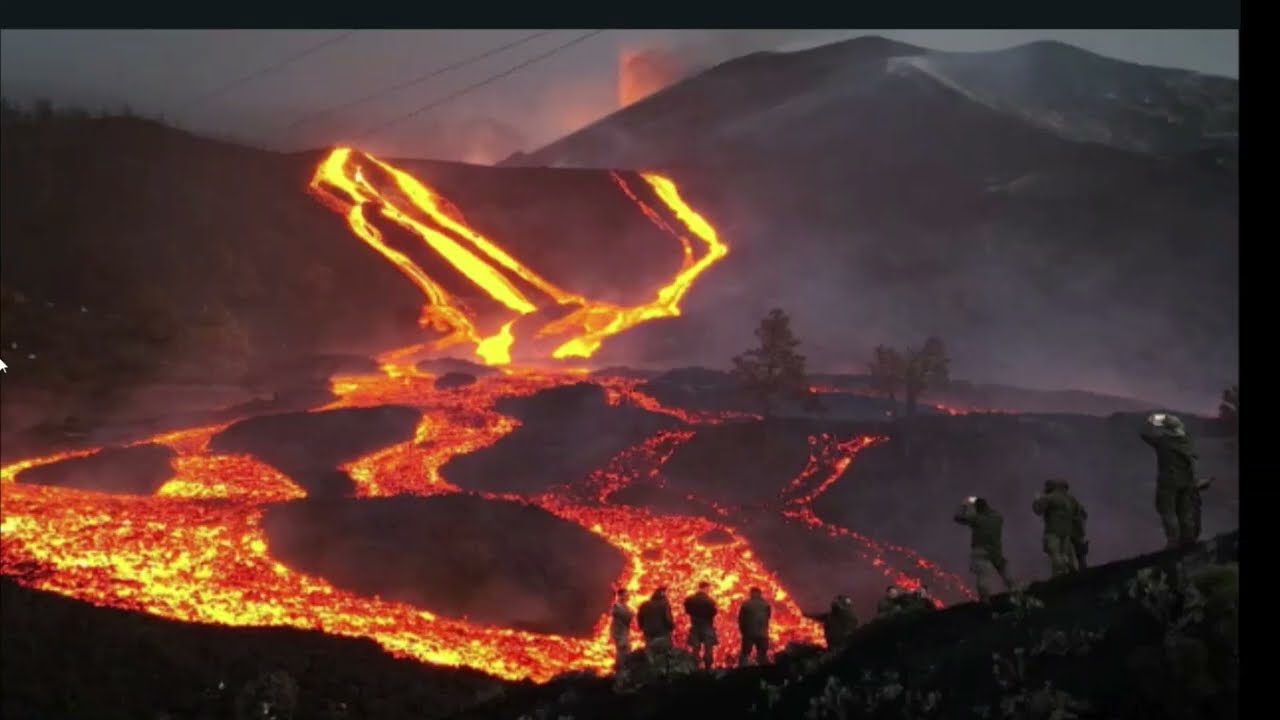 Primer aniversario de la erupción del " Volcán de Tajogaite " en La ...