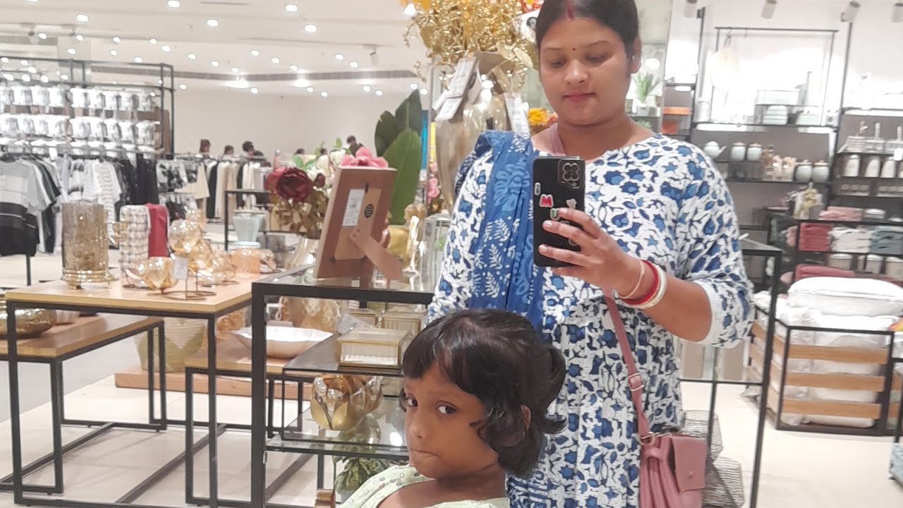 Tehej do shopping le sen lena tahed #pm moll shopping vloge vidio # ...
