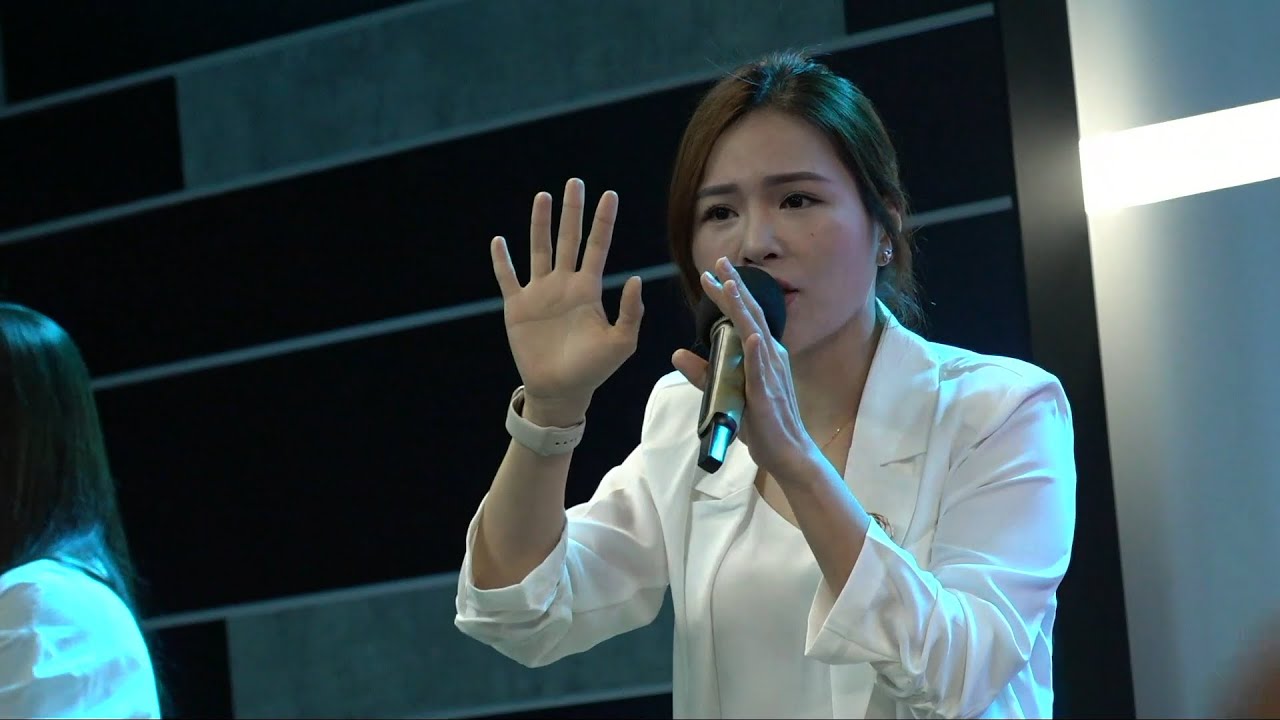 敬拜赞美 | 胜过这世界 + 宝血大全能 (Bridge) + 这里有荣耀 + 开路者 | 2023/05/07 - YouTube