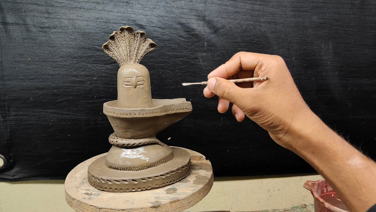 Making a small Shivling with natural clay || #niroyadavartcraft # ...