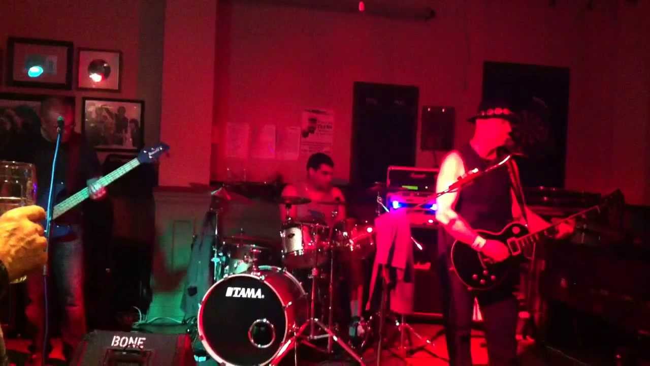 Bone Idle playing "All along the watchtower" - YouTube