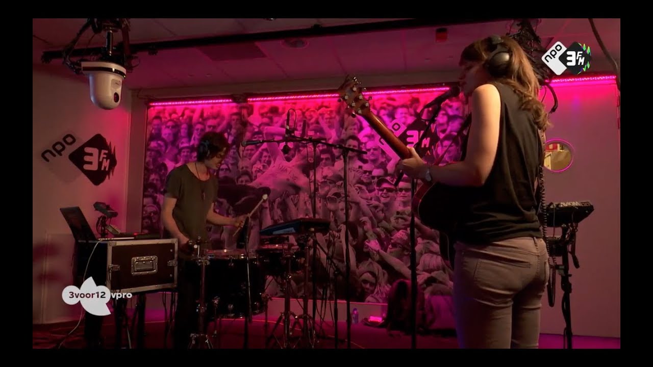 Nosoyo - Old Soul (stripped version, Live at 3FM) - YouTube