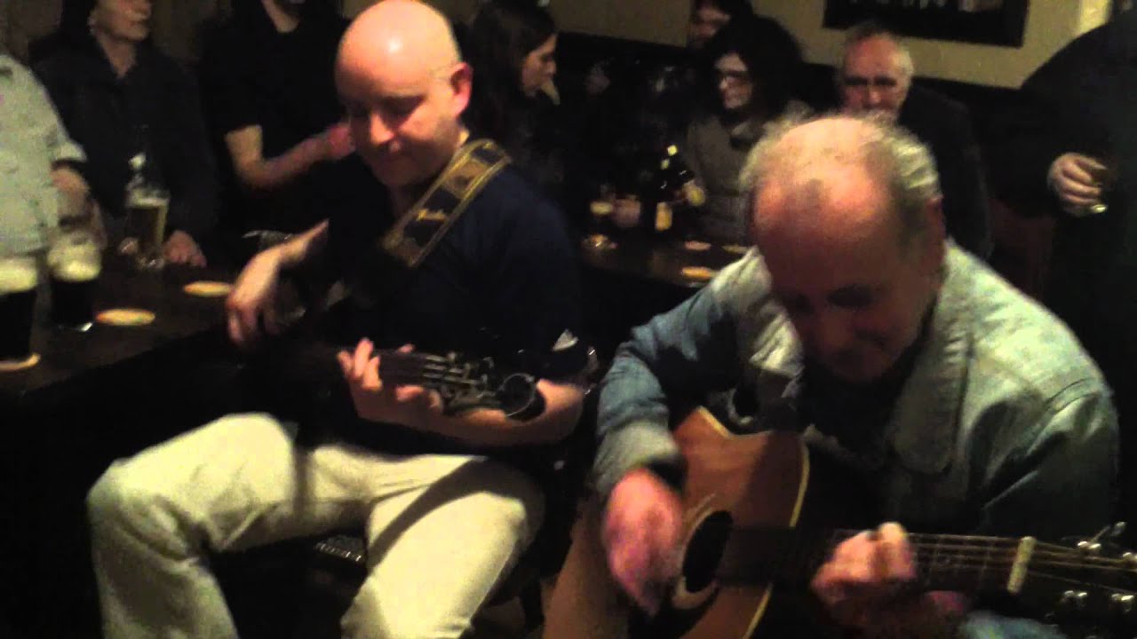 Morgan Ferriter & Friends 1 Reel Inn Donegal Town 2012 - YouTube