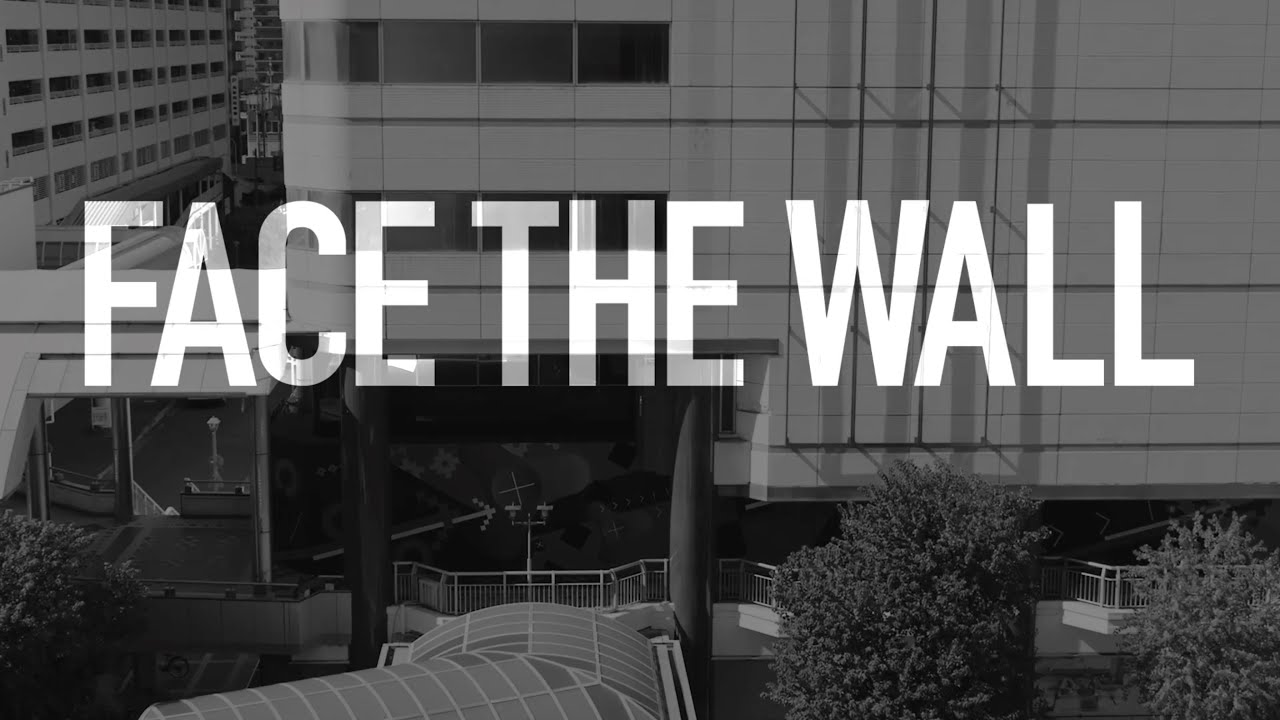 呉そごう跡地をアートの地に！ ／ ART地PROJECT 呉駅前【FACE THE WALL】 - YouTube