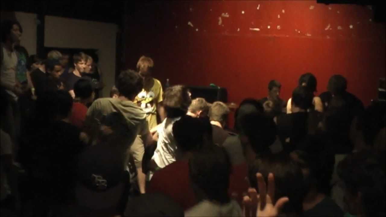 Adaliah Live - "40 Ounce Bounce" And "Dependence" - YouTube