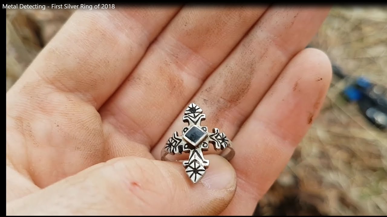 Metal Detecting - First Silver Ring of 2018 - YouTube
