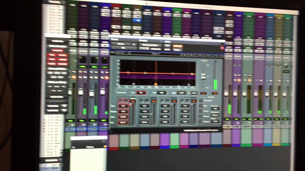 Using Waves C4 to tame vocal plosives - YouTube