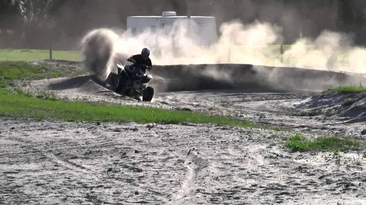 Honda 400EX Backyard MX Track - YouTube