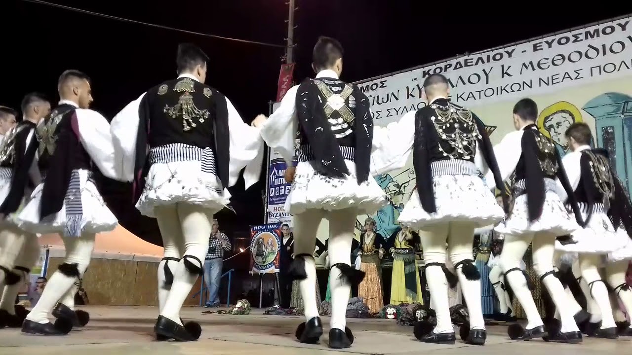 ΓΕΝΙΤΣΑΡΟΙ & ΜΠΟΥΛΕΣ της Νάουσας στην Νεα Πολιτεία Ευόσμου 12-5-18 ...