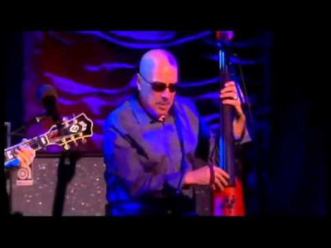 Bonnie Raitt and Co.  Million Miles - Bob Dylan