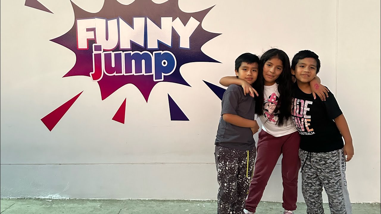 UN DÍA EN LOS INFLABLES CON MI AMIGUITA @Soy mishell tu paletita - YouTube