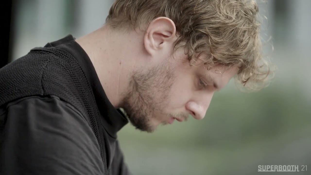 Maarten Vos - live @SUPERBOOTH21 - YouTube