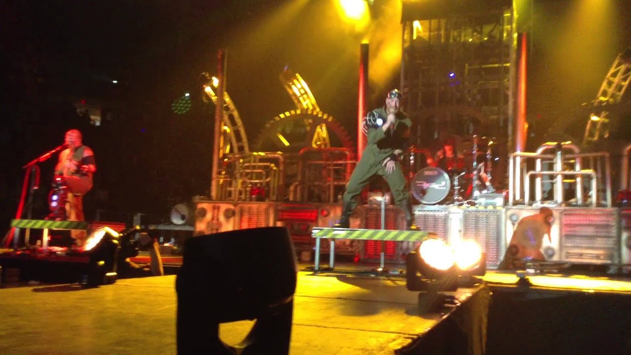 RED- Death of me- Winter jam 2013- Cincinnati, Ohio - YouTube