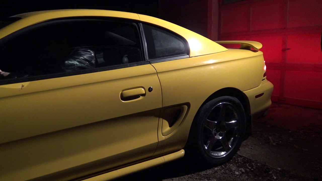 Jordan Revving the Mustang Tonight - YouTube