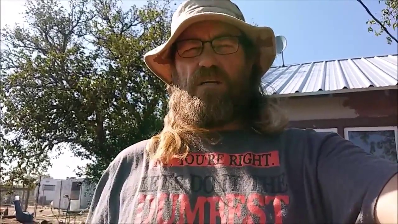 Humane way to dispatch Chicken - YouTube