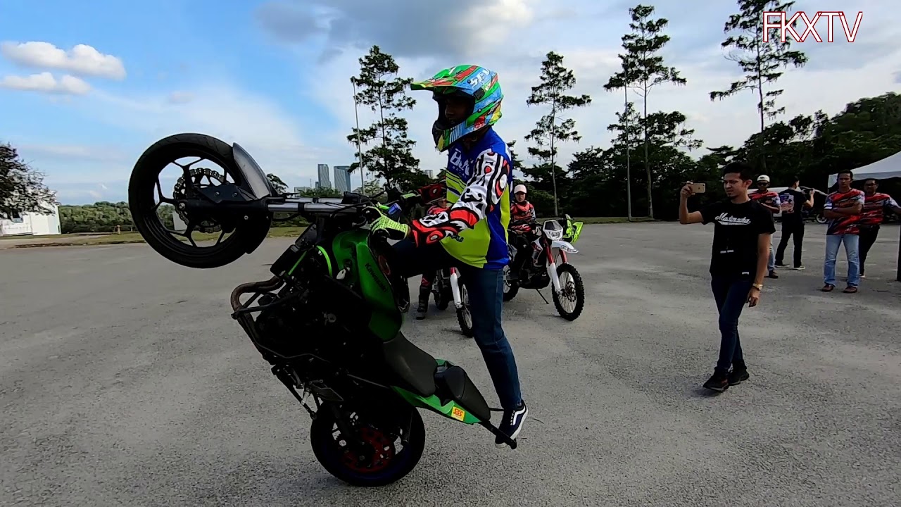 AKSI STUNT MOTOR (REMP-IT 2) - YouTube