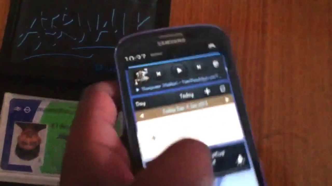 How to spot a fake battery for samsung galaxy devices - YouTube