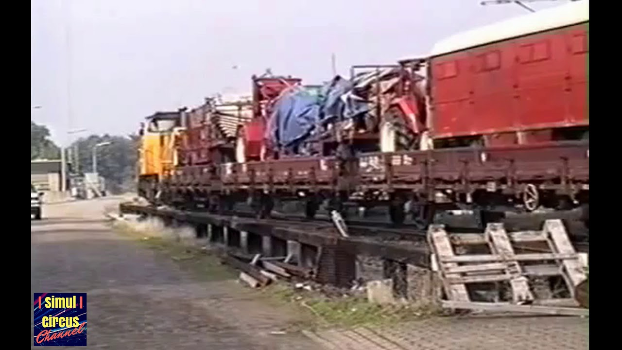 Circus Train | rail yard unloading - YouTube