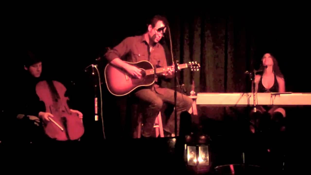 Jim Salinger & Amy Stouffer "In The Street, In The Night" - YouTube