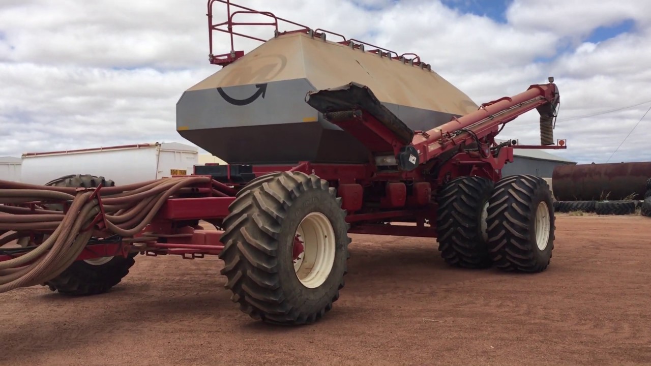 Morris 9800 Four Tank Tow Behind Air Cart (GA023) - YouTube