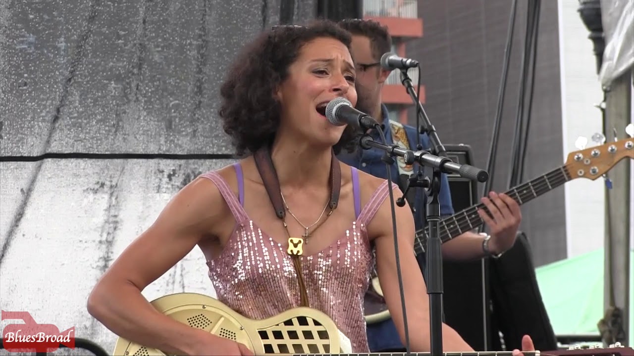 VANESSA COLLIER • When It Don't Come Easy • Riverfront Blues Fest 8/3 ...