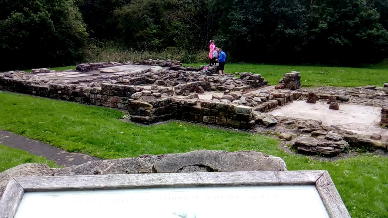 Roman Fort, Strathclyde park... Scottish history - YouTube