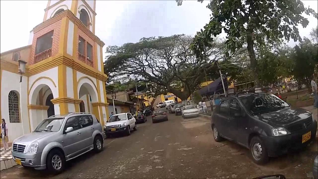 3 Llegando a Pandi - Cundinamarca. Tour en moto por Colombia. - YouTube