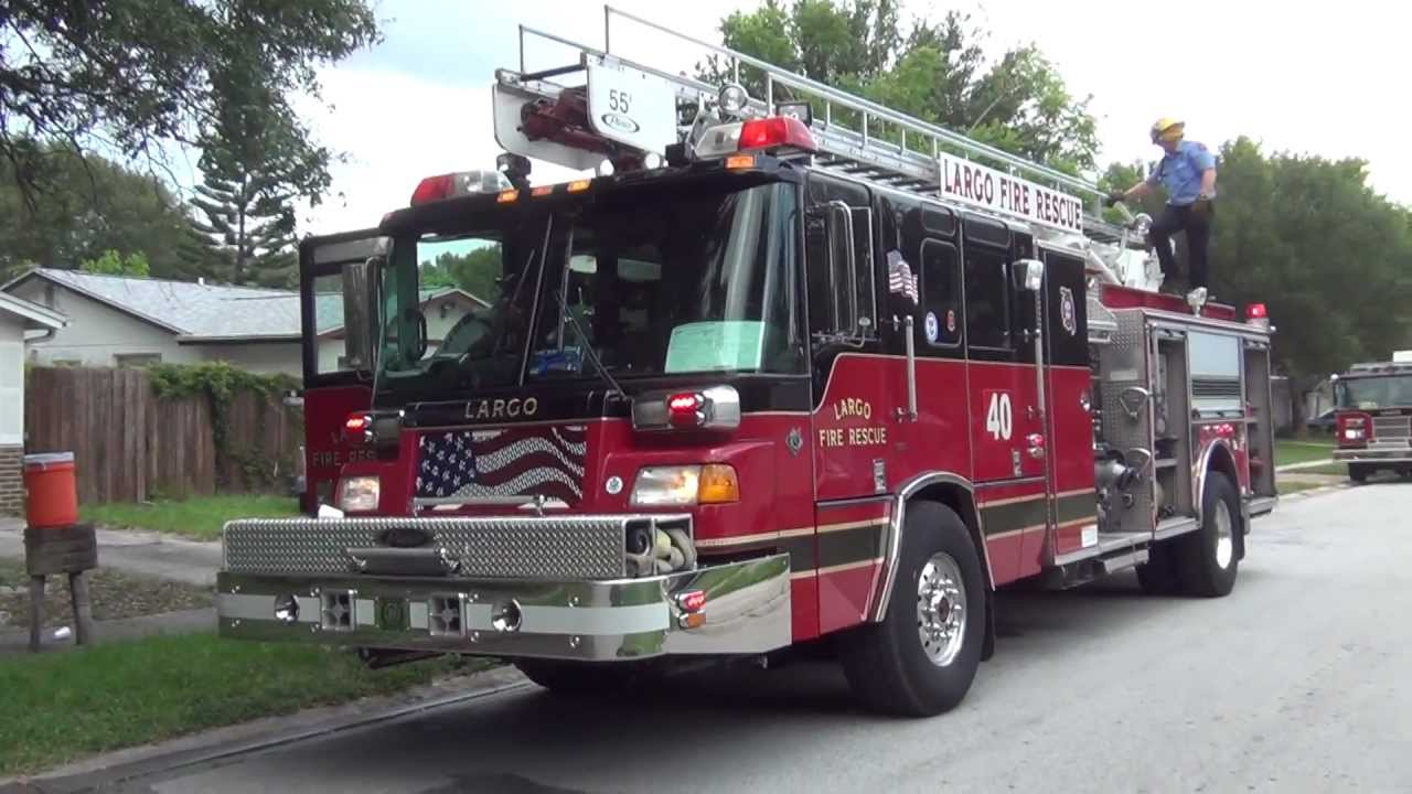LARGO FIRE RESCUE ENGINE 40 NICE PIERCE FIRETRUCK WITH AMERICAN FLAG ...