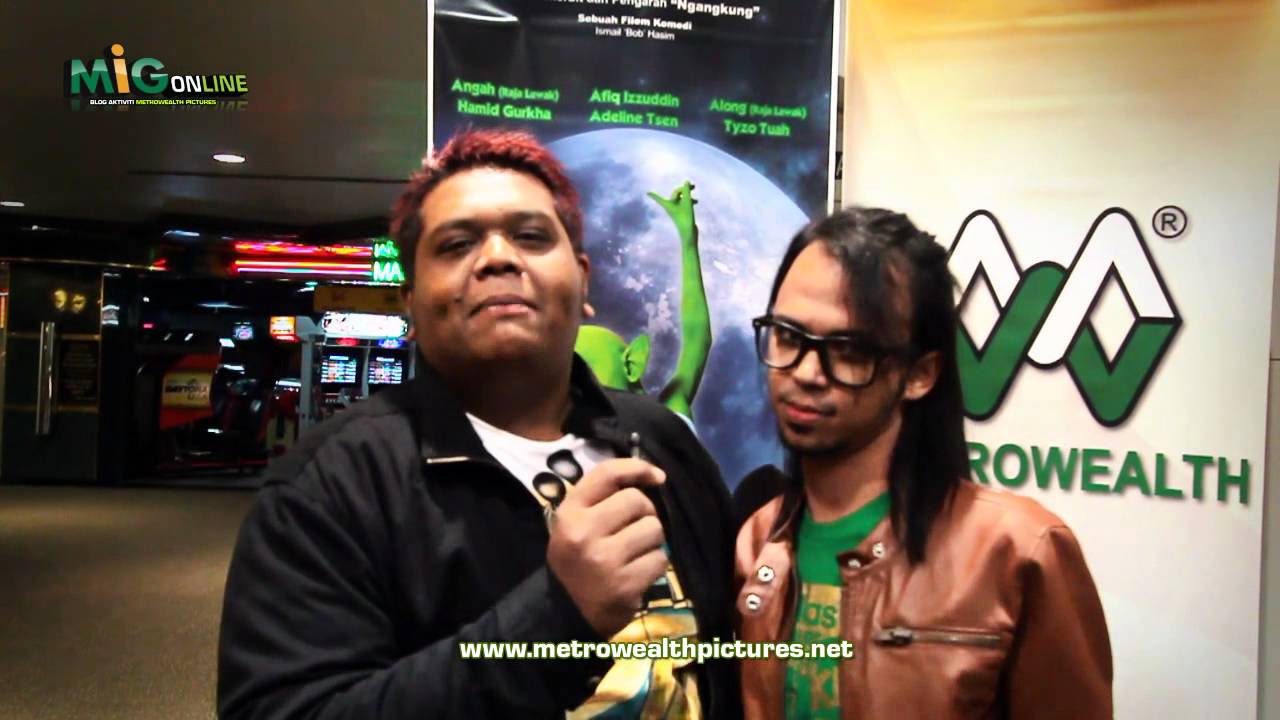 Promo Alamak Toyol Along dan Angah Raja Lawak - YouTube