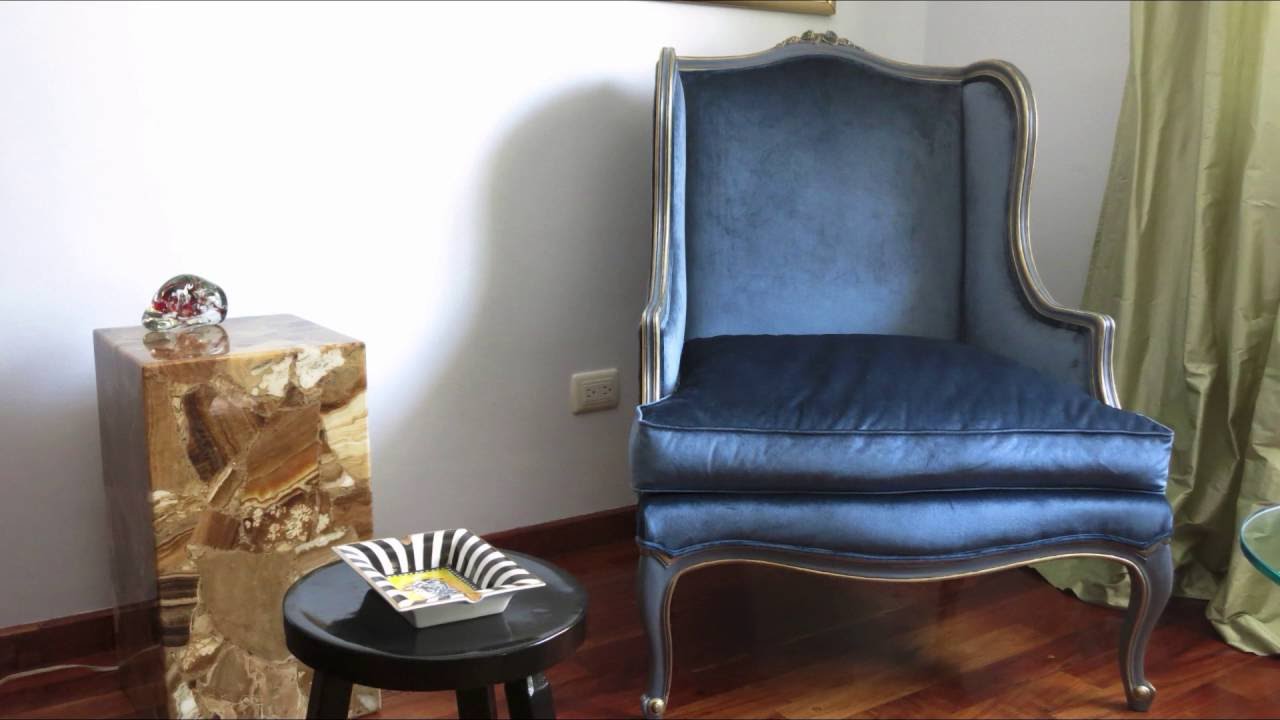 SILLAS LOCAS - YouTube