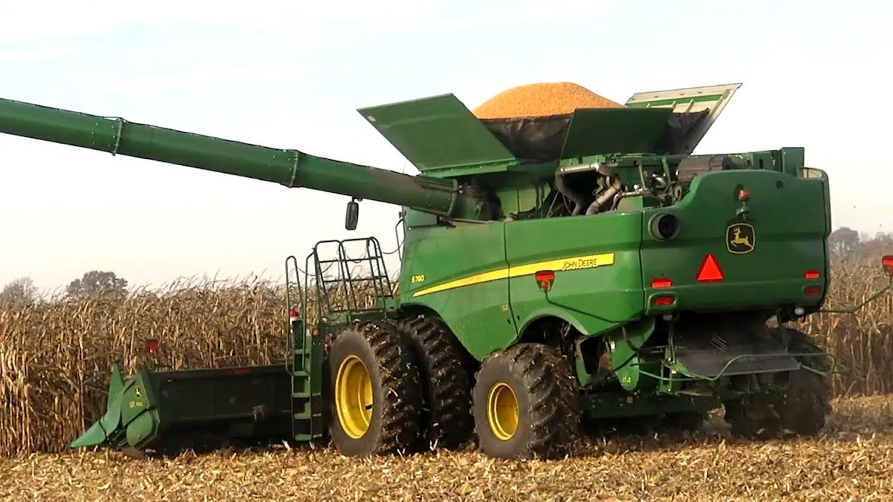 Corn Harvest 2020 | John Deere S780 Combine Harvesting Corn | Ontario ...