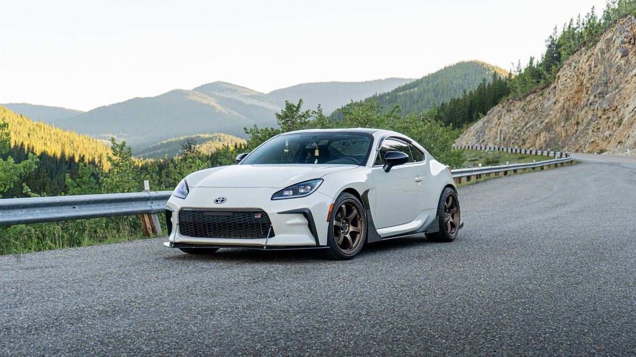 Toyota GR86 Mountain Run POV - Full exhuast sounds and cinematic - YouTube