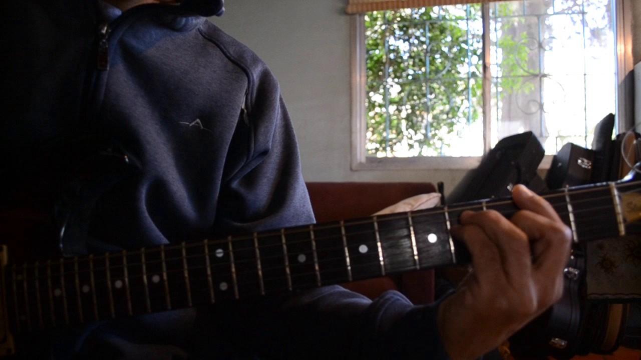 Como tocar el Riff de day tripper (The Beatles) - YouTube