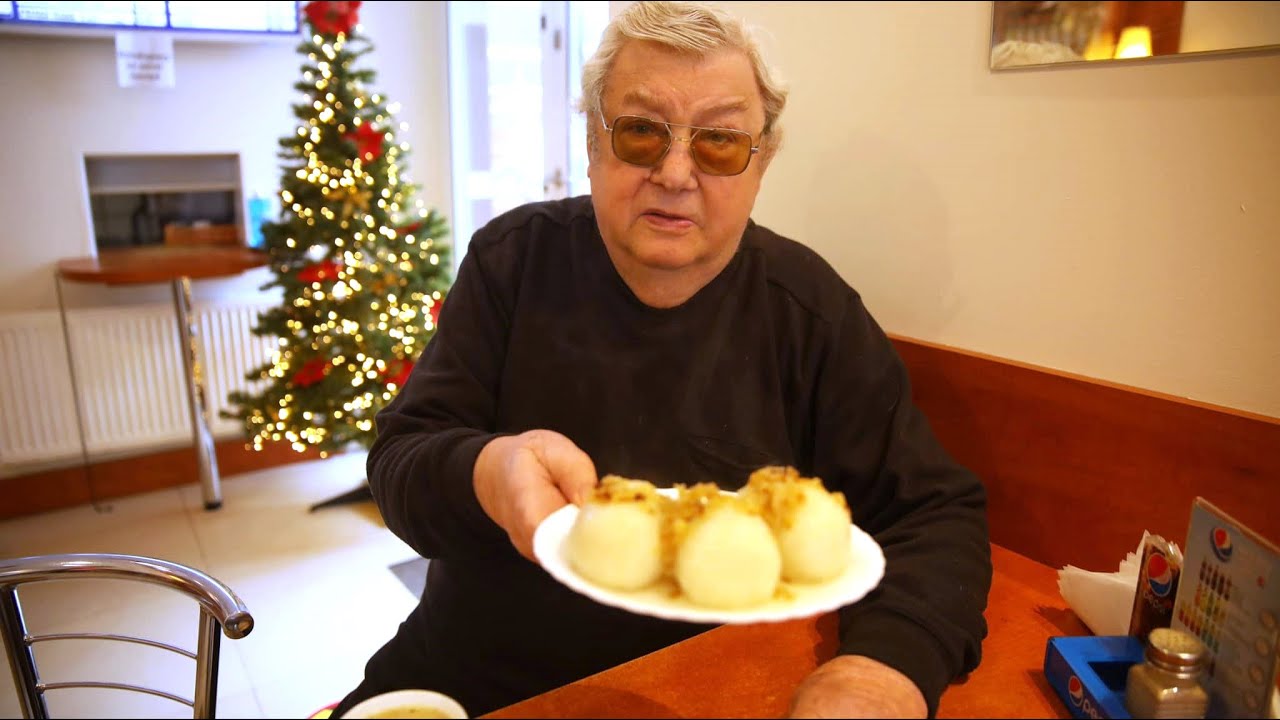 Człowiek, który prowadzi kultowy bar z pyzami - YouTube