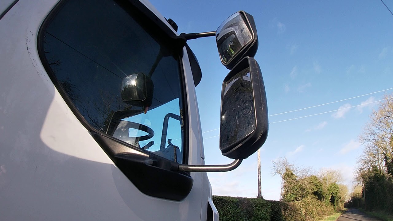 HGV WALK AROUND CHECKS FOR NEW DRIVERS !! - YouTube