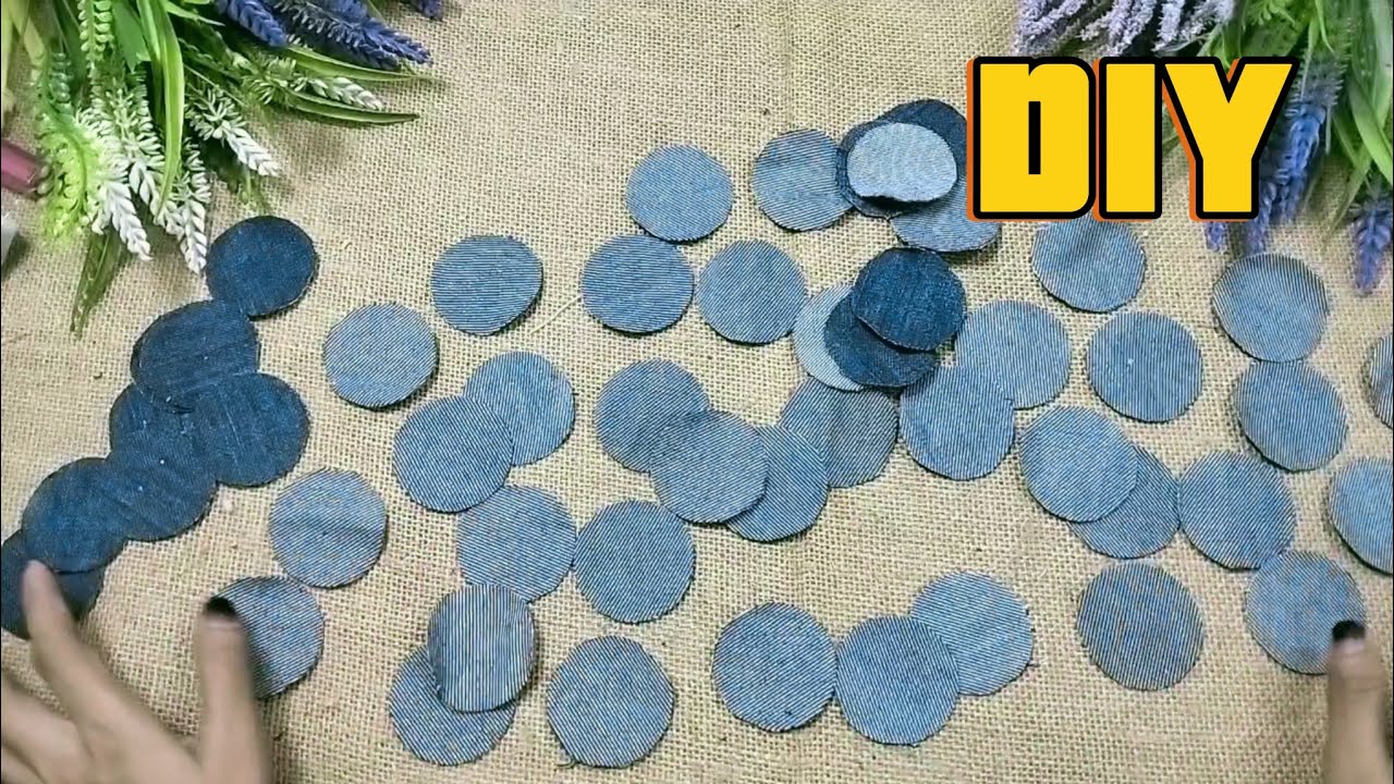 Transforming used cardboard with old jeans into a beautiful decoration ...