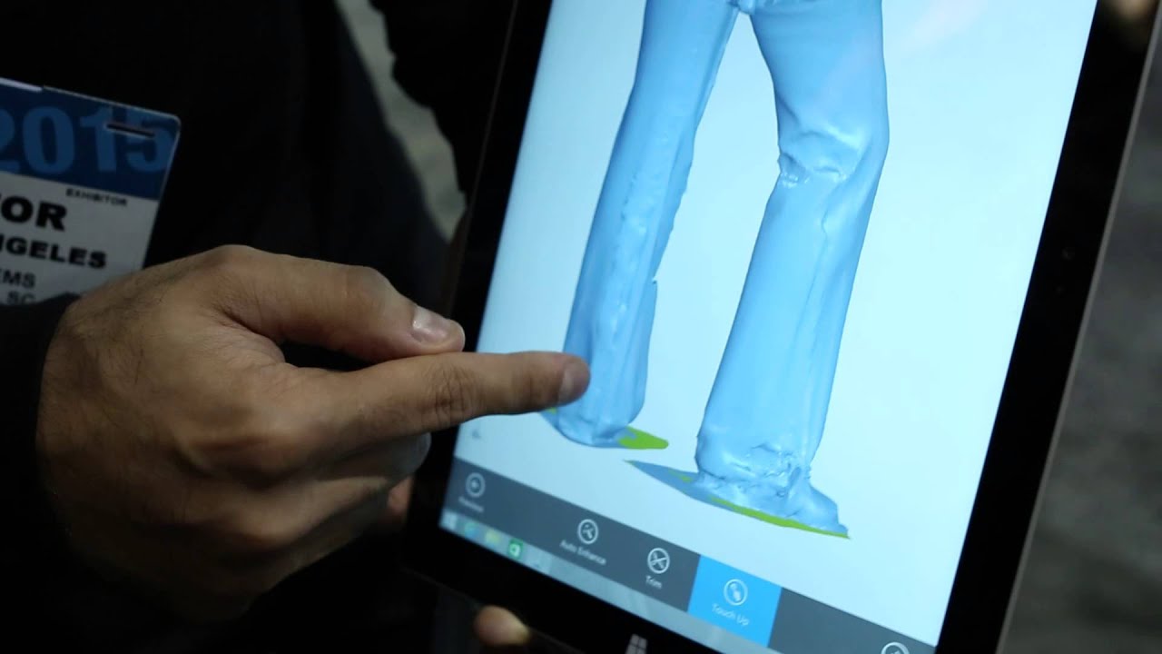 3D Systems Scans Me to Print a Mini Me - YouTube