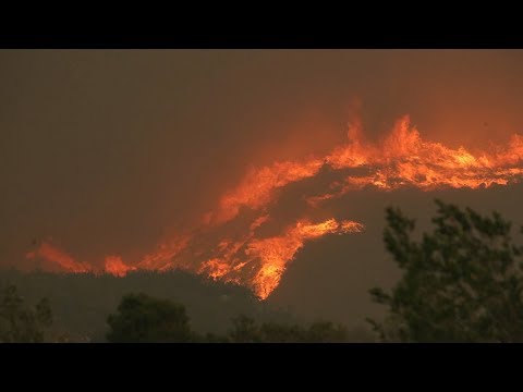 Evacuation in Knysna as wildfire intensifies - YouTube