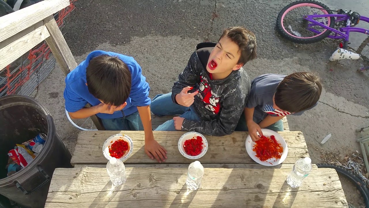 Hot Cheetos with Valentina sauce challenge - YouTube