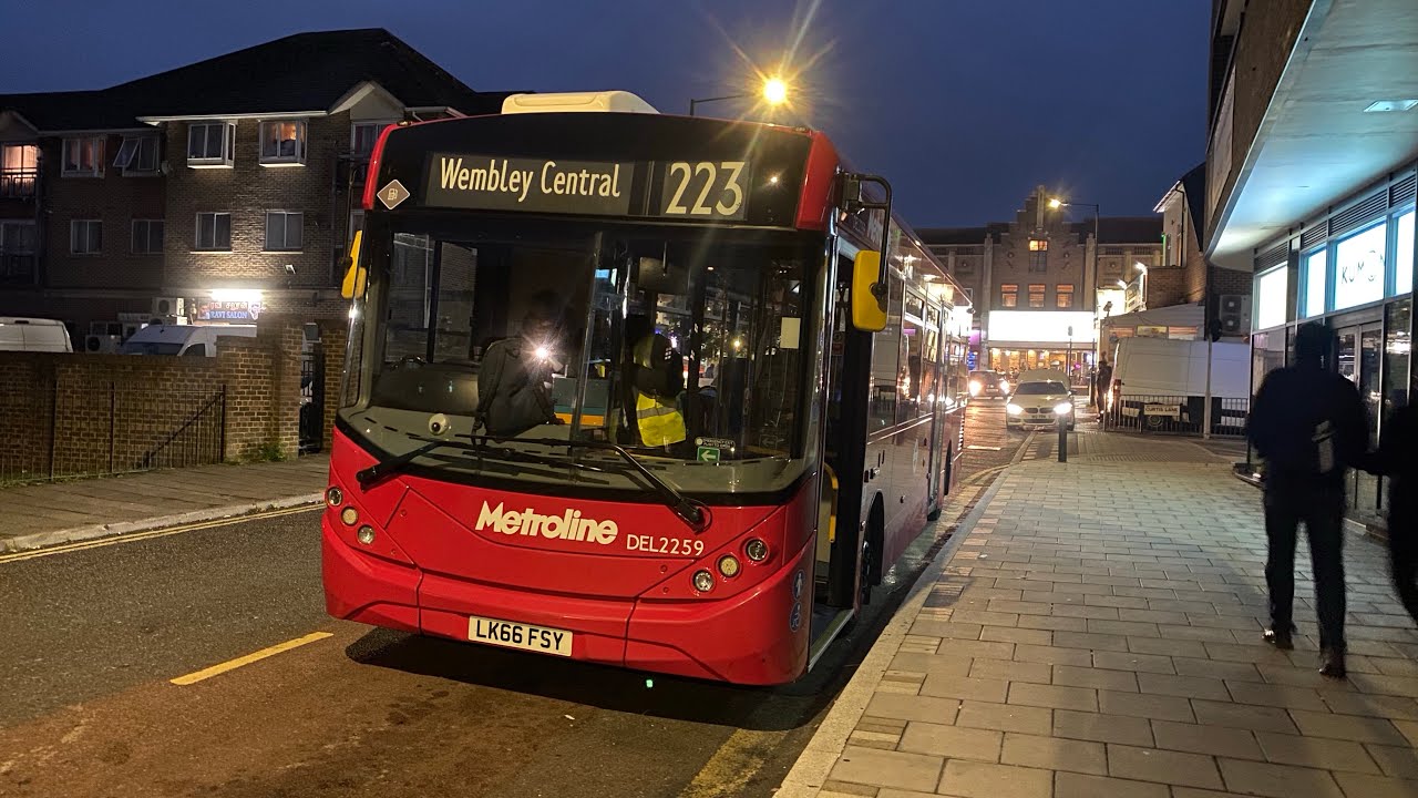 Red Tomato 🍅 | E200 MMC DEL2259 LK66 FSY Metroline Route 223 (Wembley ...